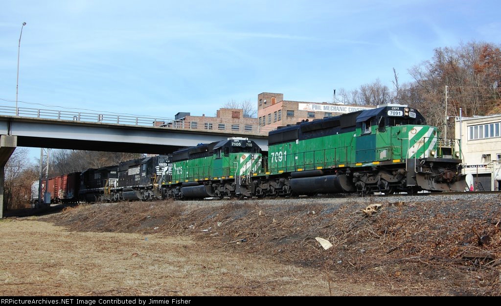 Nov 22, 2010: Local P31 enters the NS yard